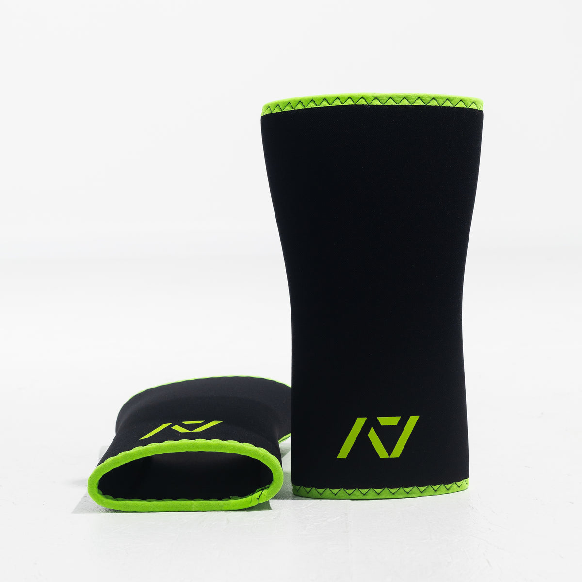 Hourglass Alien Green Knee Sleeves | Knee Support for Gym – A7